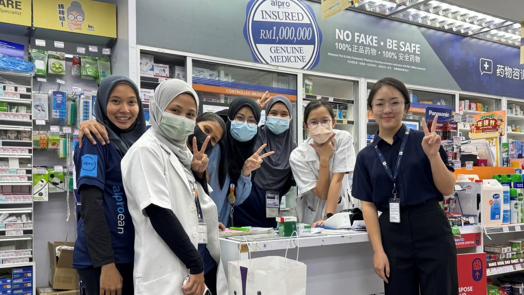 Experience Sharing: Summer Internship at Alpro Pharmacy – The UNM Pharmacist and Pharmaceutical ...